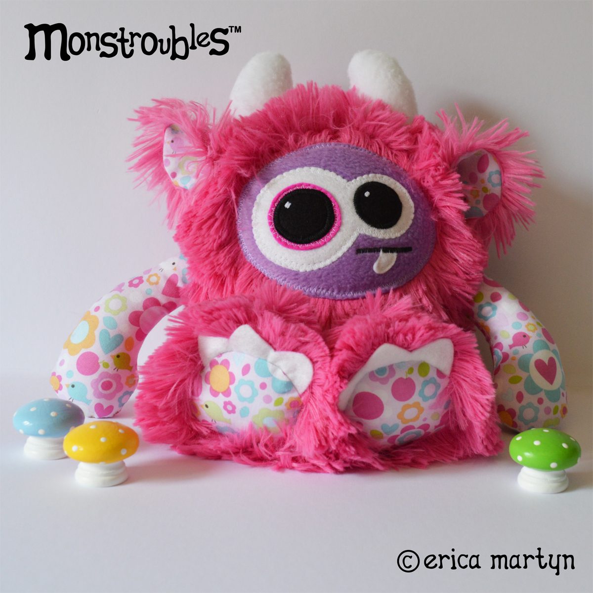 Monstroubles-Batch-5-6b-2014-005-Pink-Purple-Monster-Odds-and-Soxlets ...